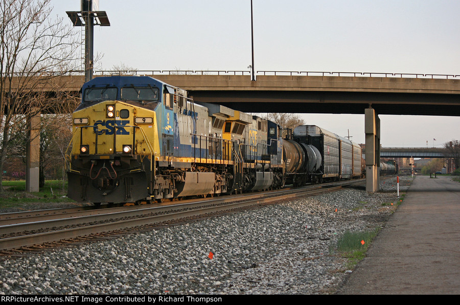CSX 9 on CSX R647-XX